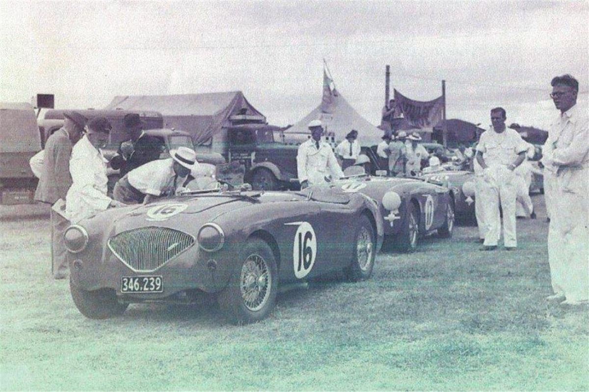 Ex-Grand Prix Healey makes global show debut at Race Retro | | Honest John