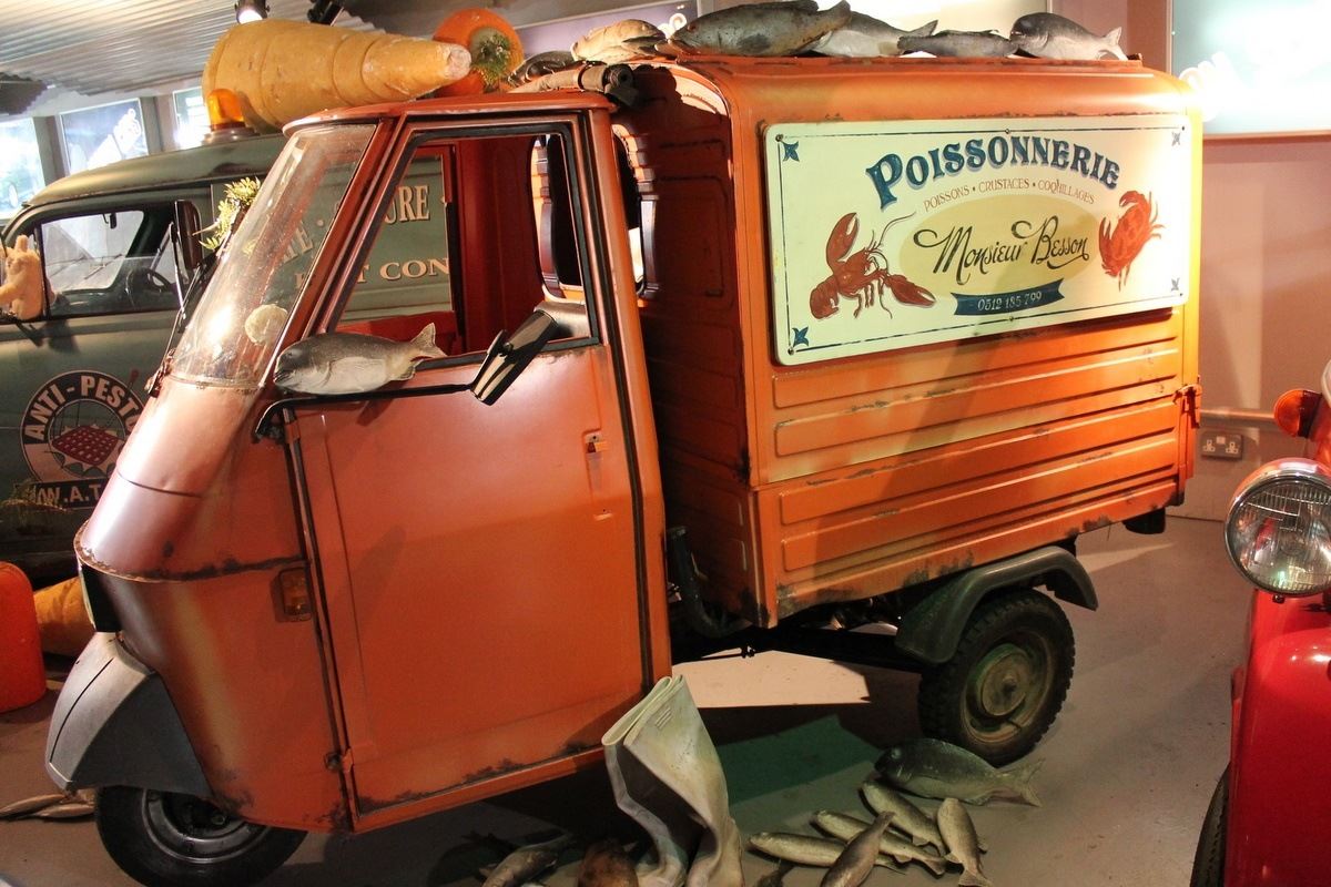 Ab Fab car goes on show at Beaulieu | | Honest John