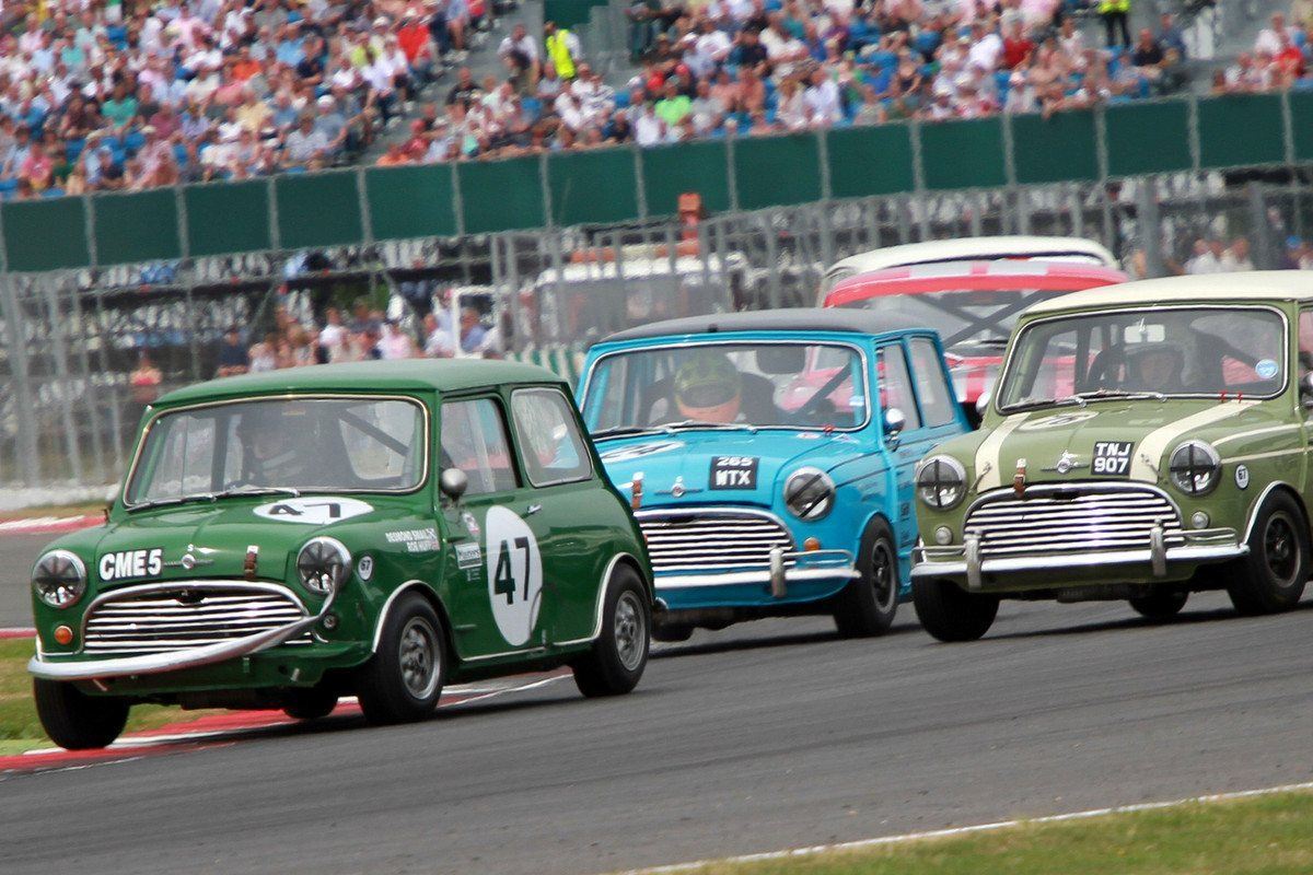 World’s biggest grid of racing Minis set for Silverstone Classic ...