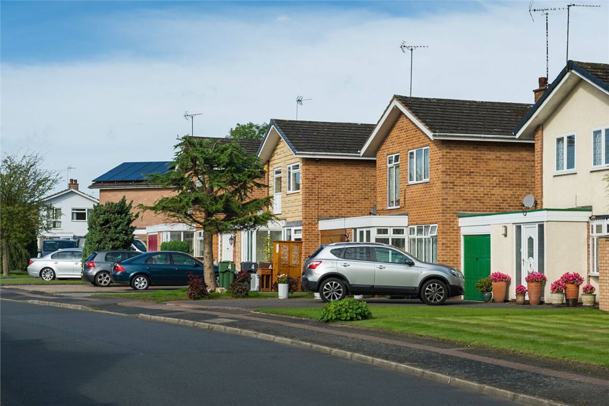 Motorists Parking On Driveways In A Bid To Save Cash This Christmas motorists-parking-on-driveways-in-a-bid-to-save-cash-this-christmas