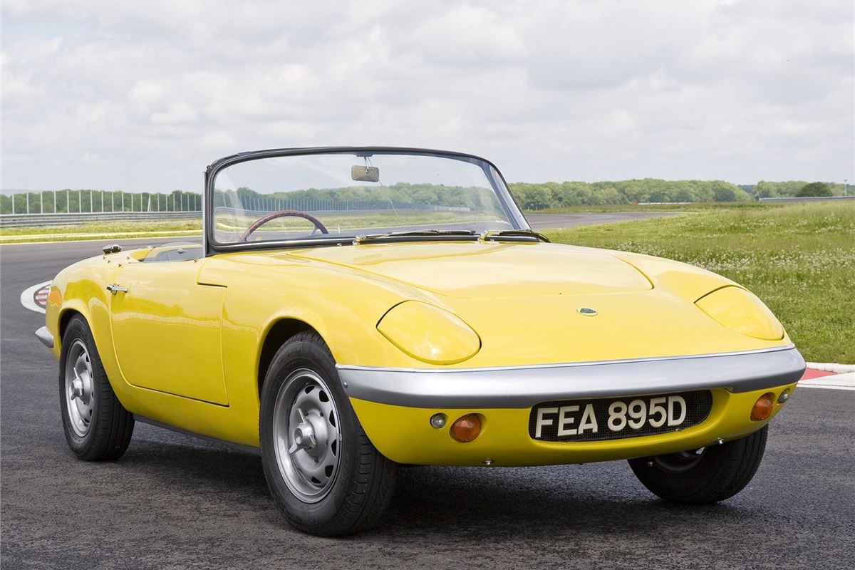 Lotus Elan - Classic Car Review | Honest John