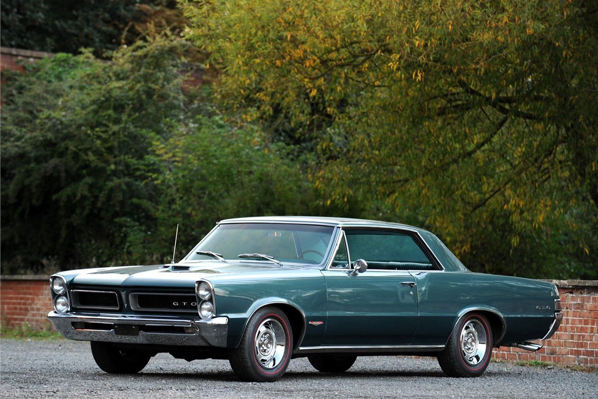 Pontiac GTO 1964 - Classic Car Review | Honest John