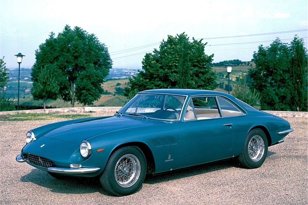 Ferrari 500 Superfast - Classic Car Review | Honest John