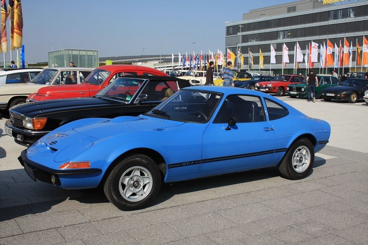 Gallery: 20 great visitors' cars at Retro Classics | | Honest John