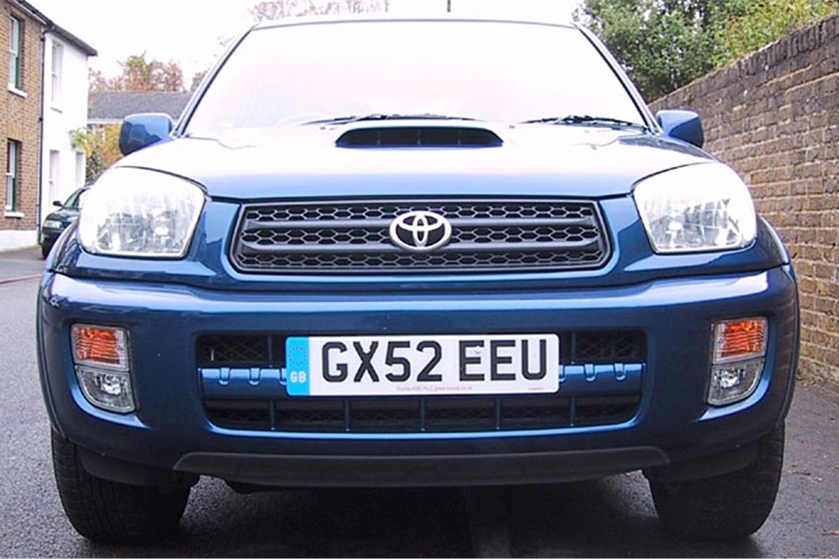 Toyota RAV-4 II 2002 Road Test | Road Tests | Honest John