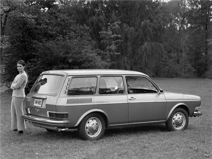 Volkswagen 411/412 - Classic Car Review | Honest John