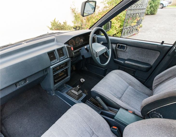 Nissan Bluebird T12/T72 - Classic Car Review | Honest John
