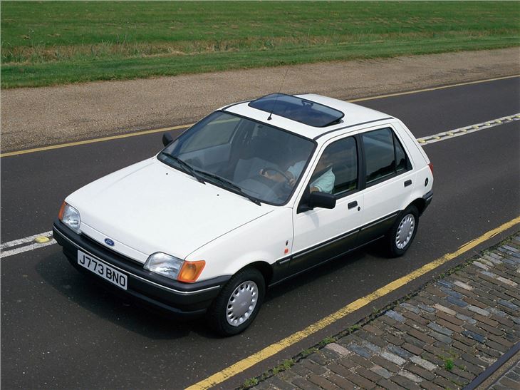 Ford Fiesta Mk3/XR2i/RS Turbo/RS1800 - Classic Car Review | Honest John