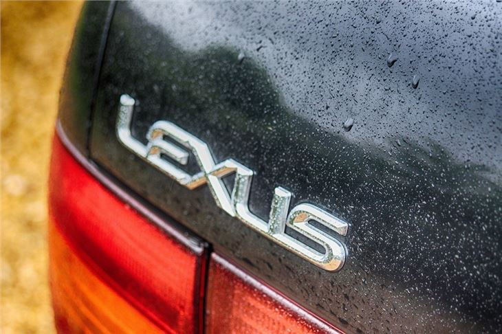 Lexus LS400 (XF10) - Classic Car Review | Honest John