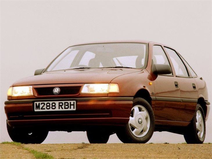 Vauxhall Cavalier Mk3 - Classic Car Review | Honest John